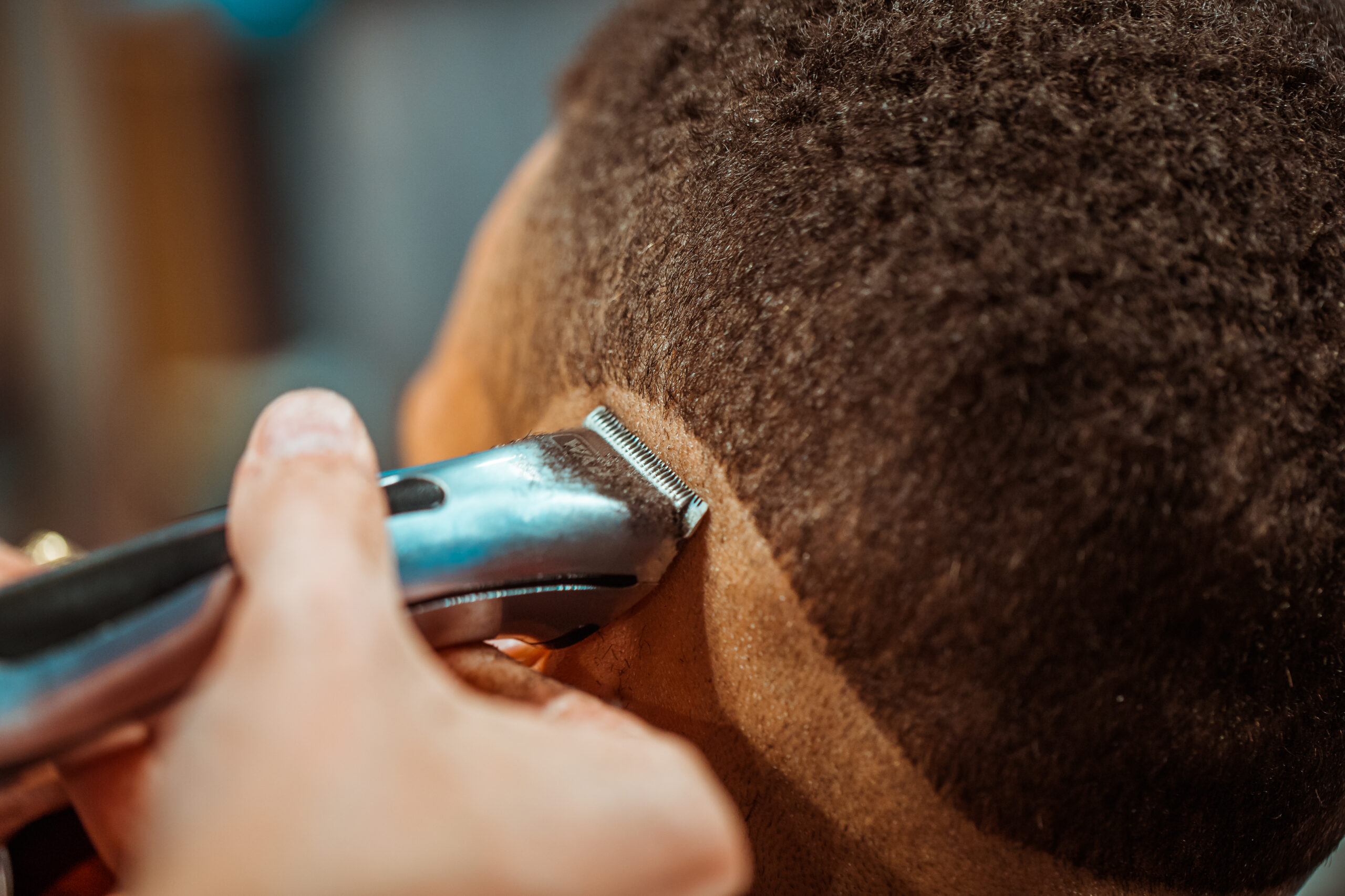 HOW TO: Afro Mid Skin Fade - Wahl UK