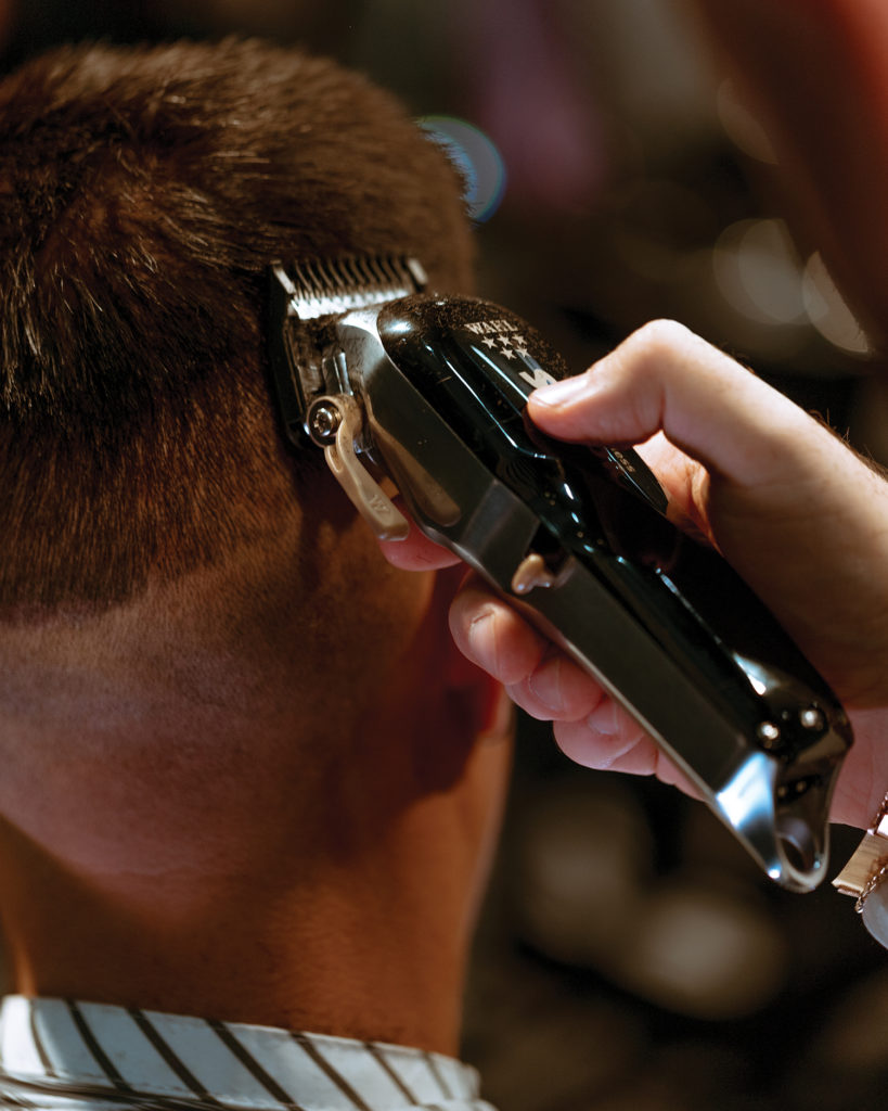 Cordless Senior Clipper | Barbers Haircutting Tools | Wahl UK